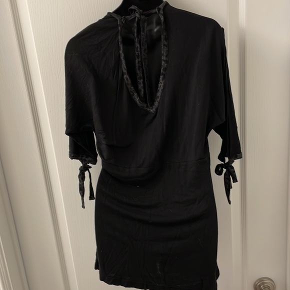 Tops | Karv Black Tee Ties In Back Embroidered Top Ties On Arms Sz L ...
